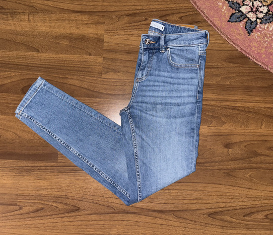 Zara farmerke nove