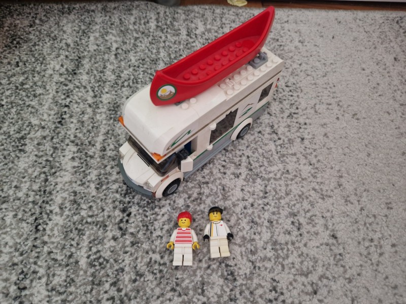 LEGO CITY: Camper Van (60057)
