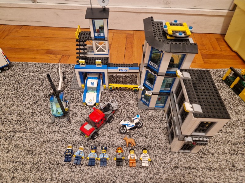 LEGO City Kocke Policijska stanica 60141