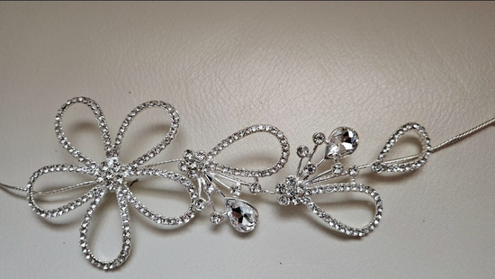 Nova svečana tiara za posebne prilike