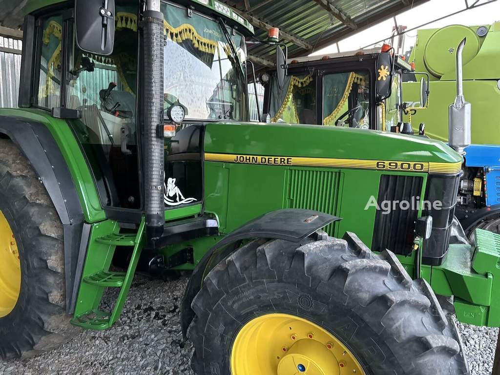 John Deere 6900 traktor točkaš