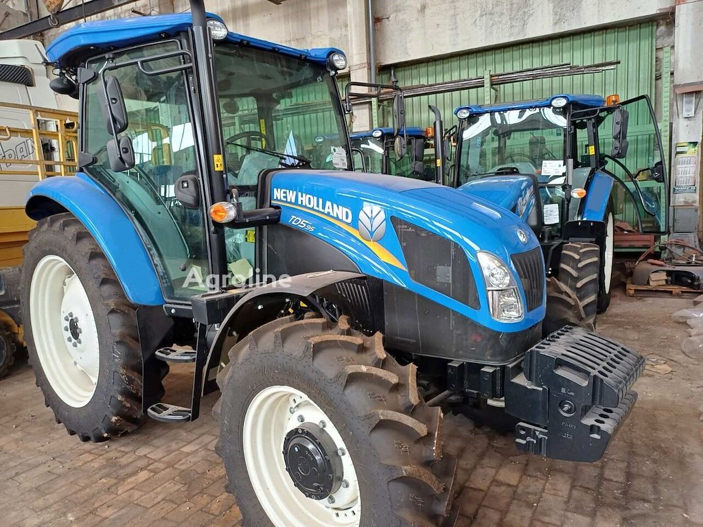 New Holland TD5.95 traktor točkaš