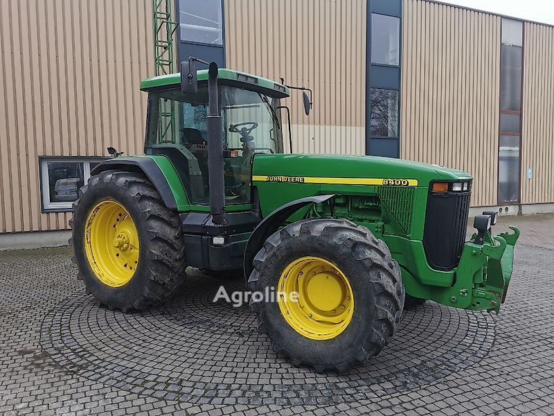 John Deere 8400 traktor točkaš