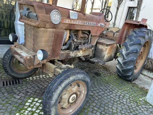 Massey Ferguson 1080 traktor točkaš