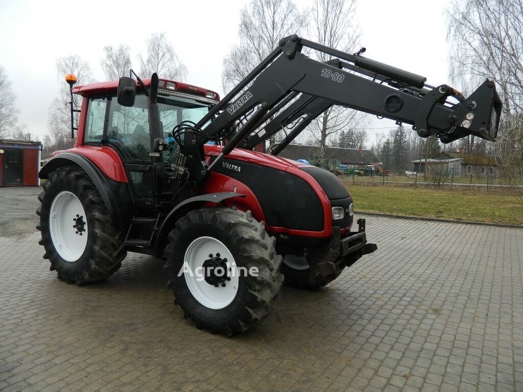 Valtra T 140 traktor točkaš