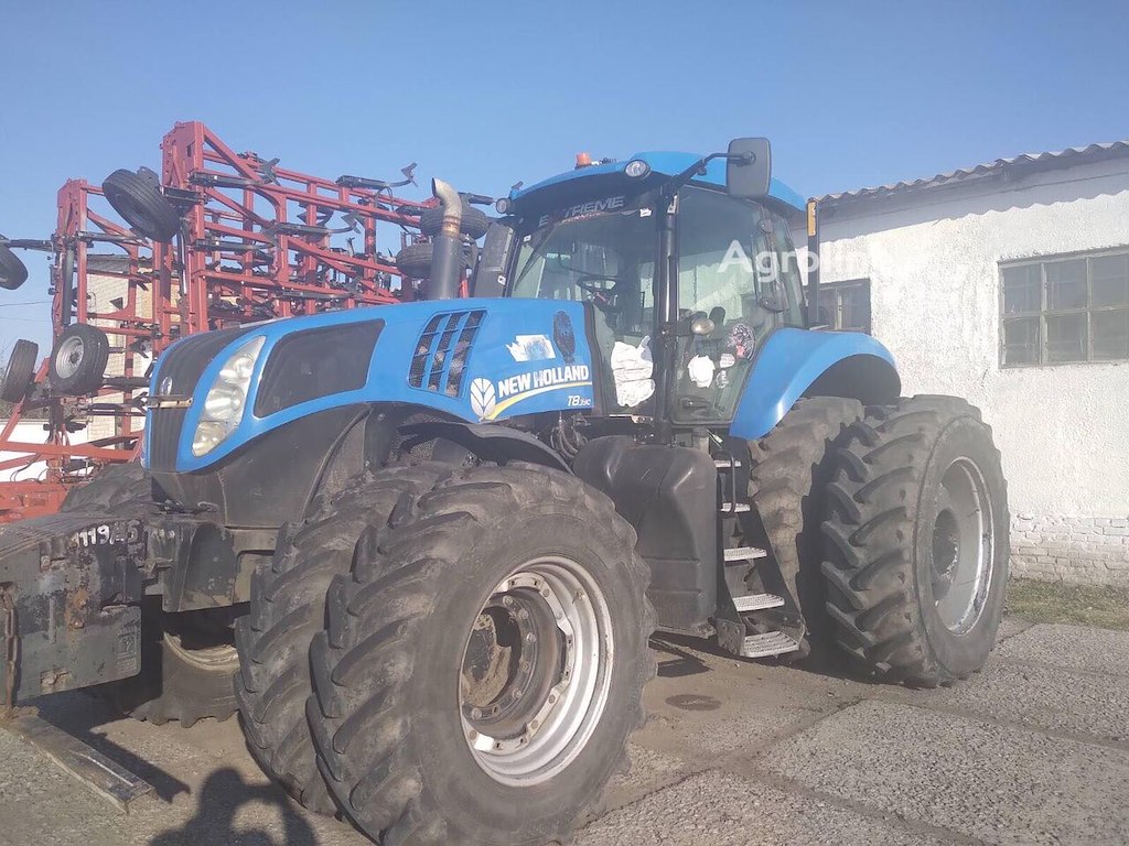 New Holland T8.390 traktor točkaš
