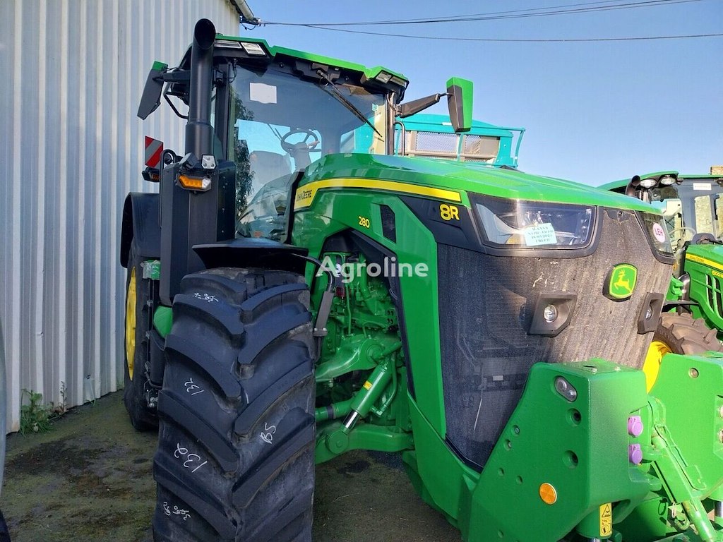 Novi John Deere 8R280 traktor točkaš