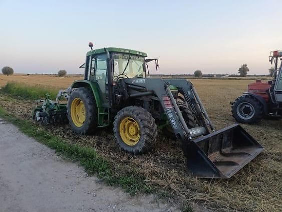 John Deere 6200 traktor točkaš