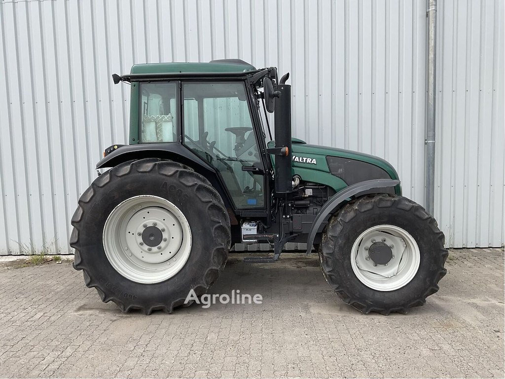 Valtra A 93 traktor točkaš