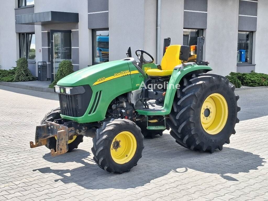John Deere 4520 eHydro traktor točkaš