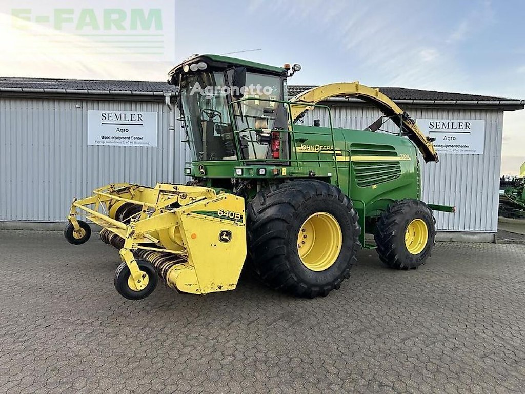 John Deere 7700 traktor točkaš