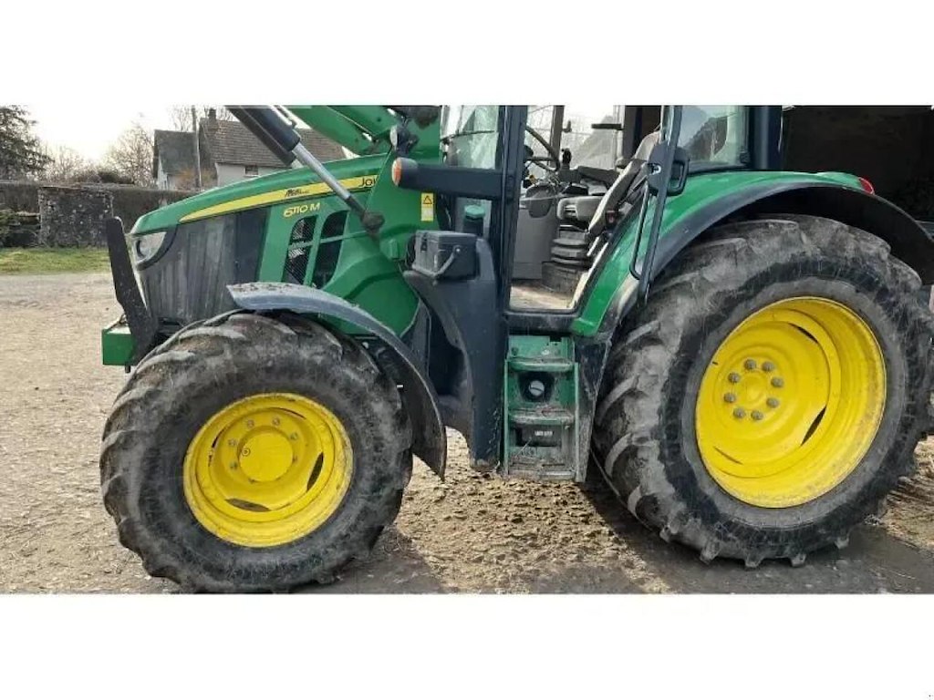 John Deere 6110m traktor točkaš