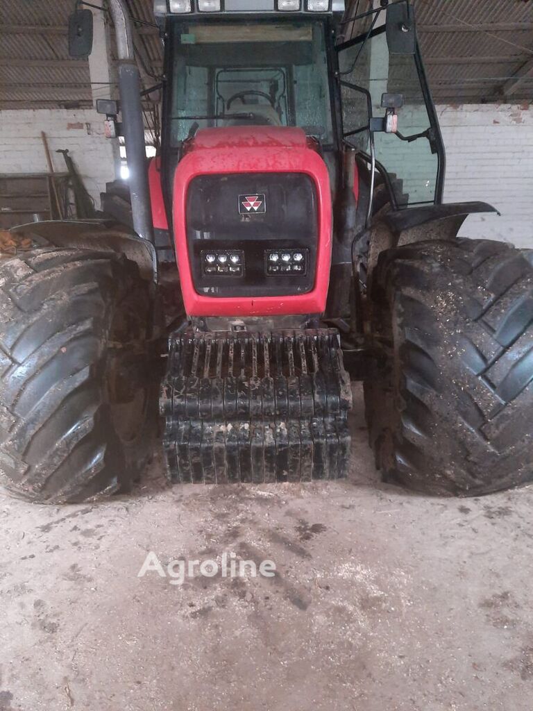 Massey Ferguson 8250 traktor točkaš