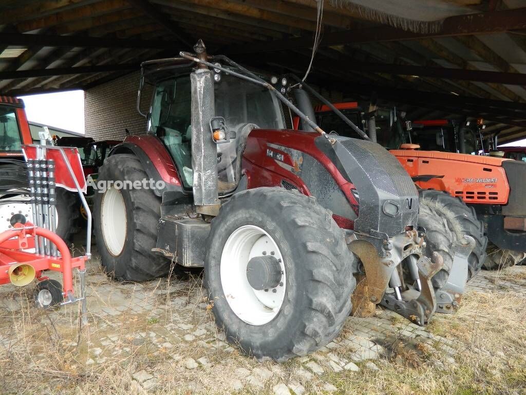Valtra T 234 V traktor točkaš