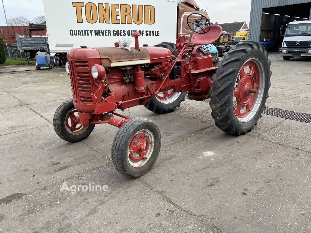 Farmall SUPER F.C. SUPER F.C. TRAKTOR traktor točkaš