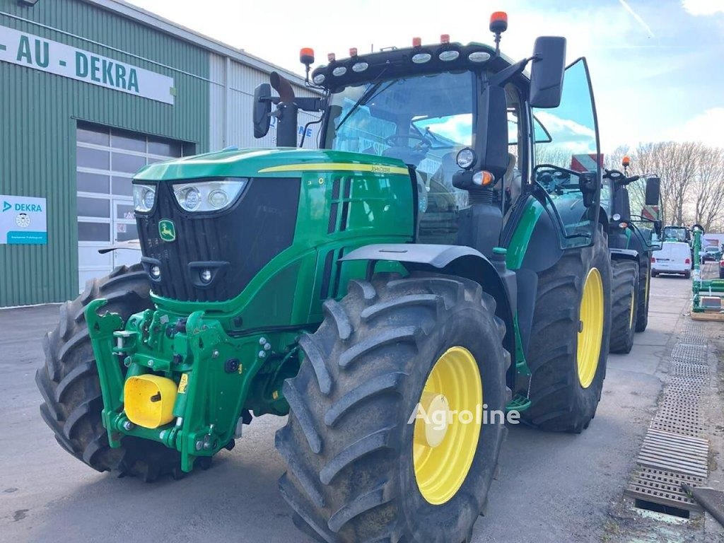 John Deere 6250R traktor točkaš