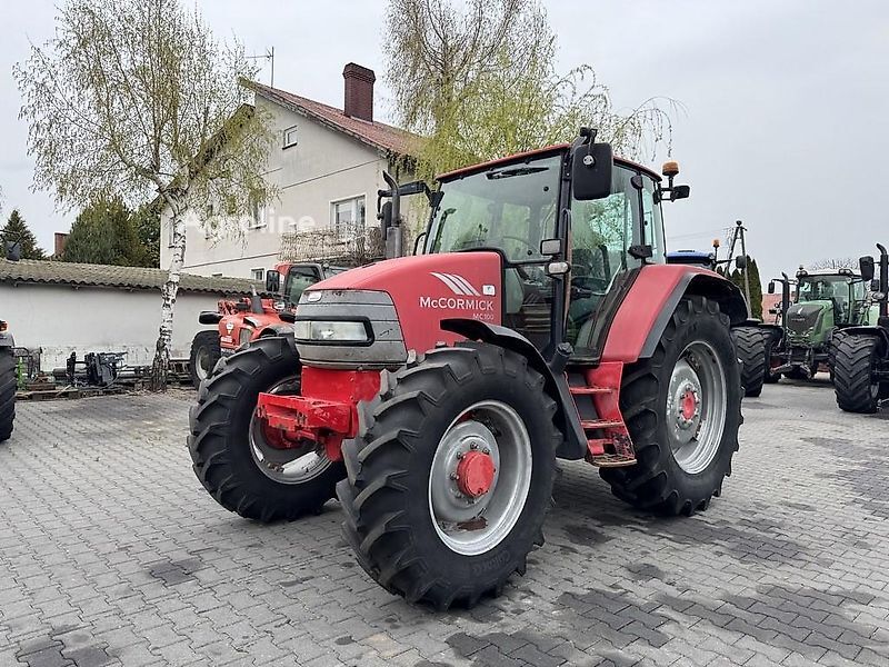 McCormick MC100 traktor točkaš