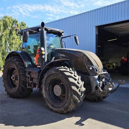 Prodaje se Valtra s394 traktor točkaš na aukciji