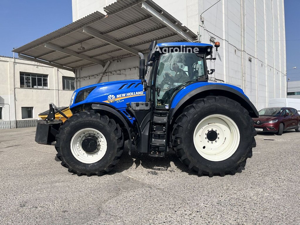 New Holland T7.275HD traktor točkaš