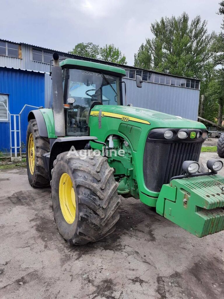 John Deere 8320 traktor točkaš