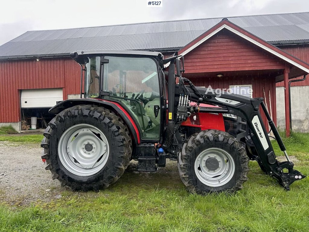 Massey Ferguson 4710M traktor točkaš