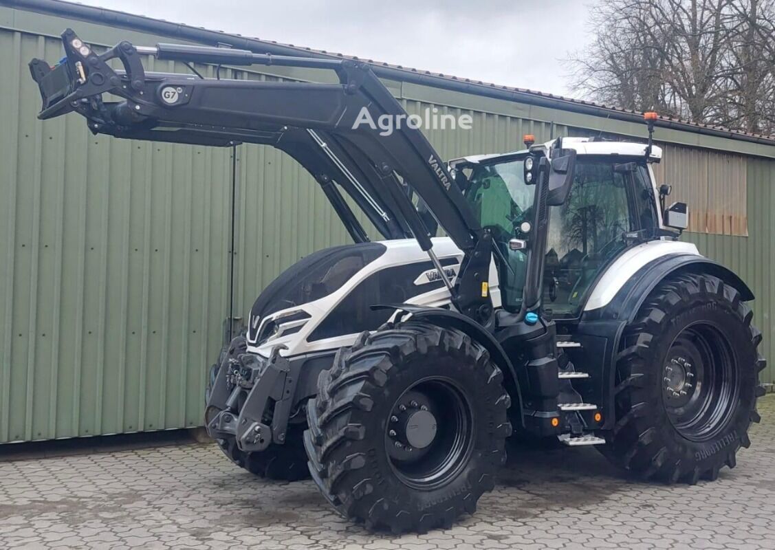 Valtra Q 305 Vollausstattung traktor točkaš