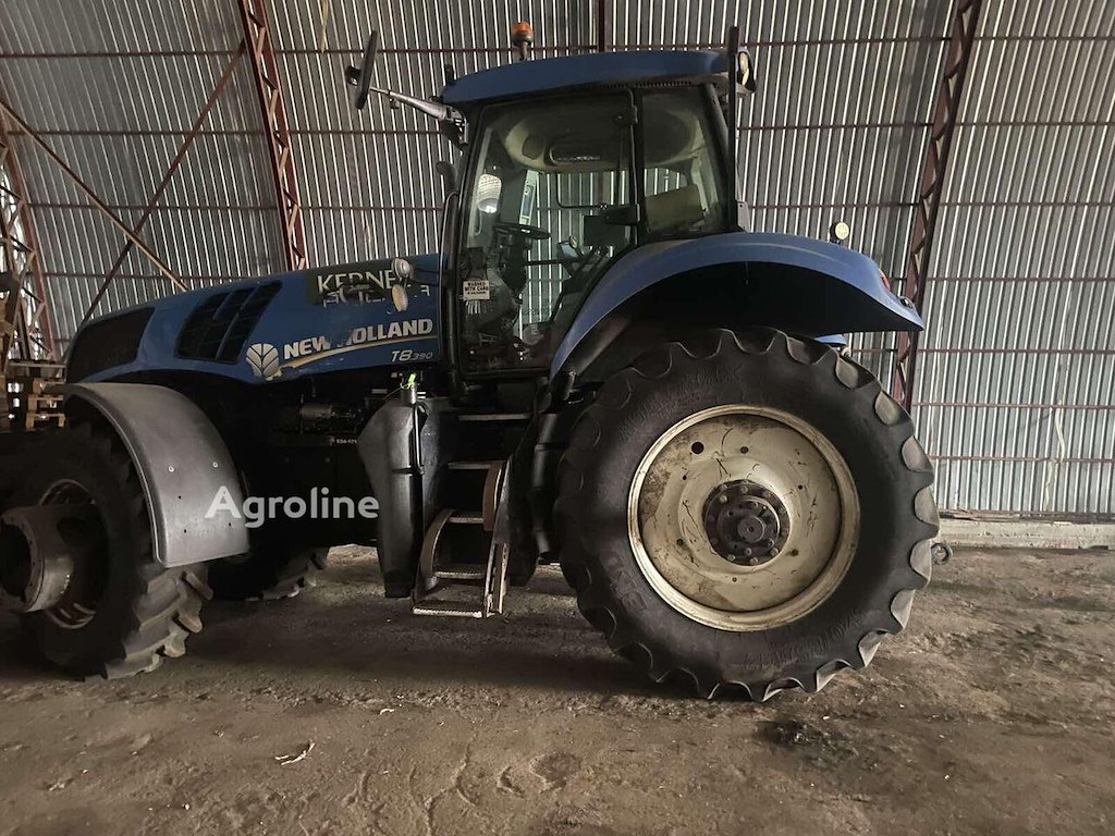 New Holland T8.390 traktor točkaš