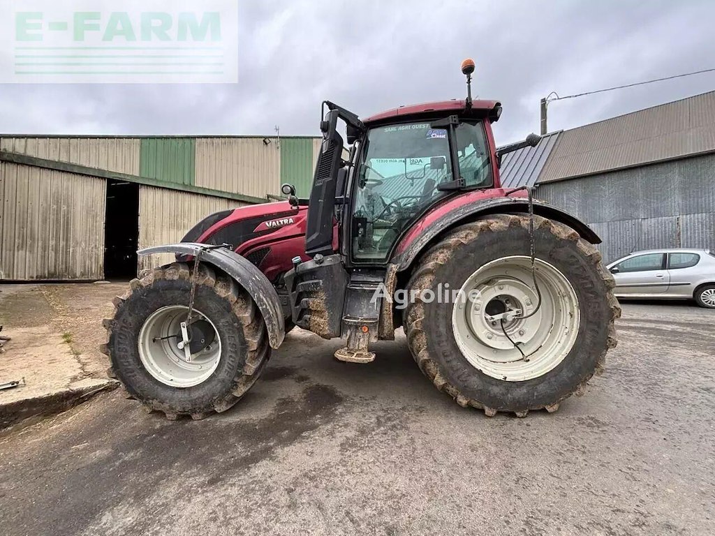 Valtra t 234 v smarttouch traktor točkaš
