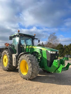 John Deere 8400R traktor točkaš