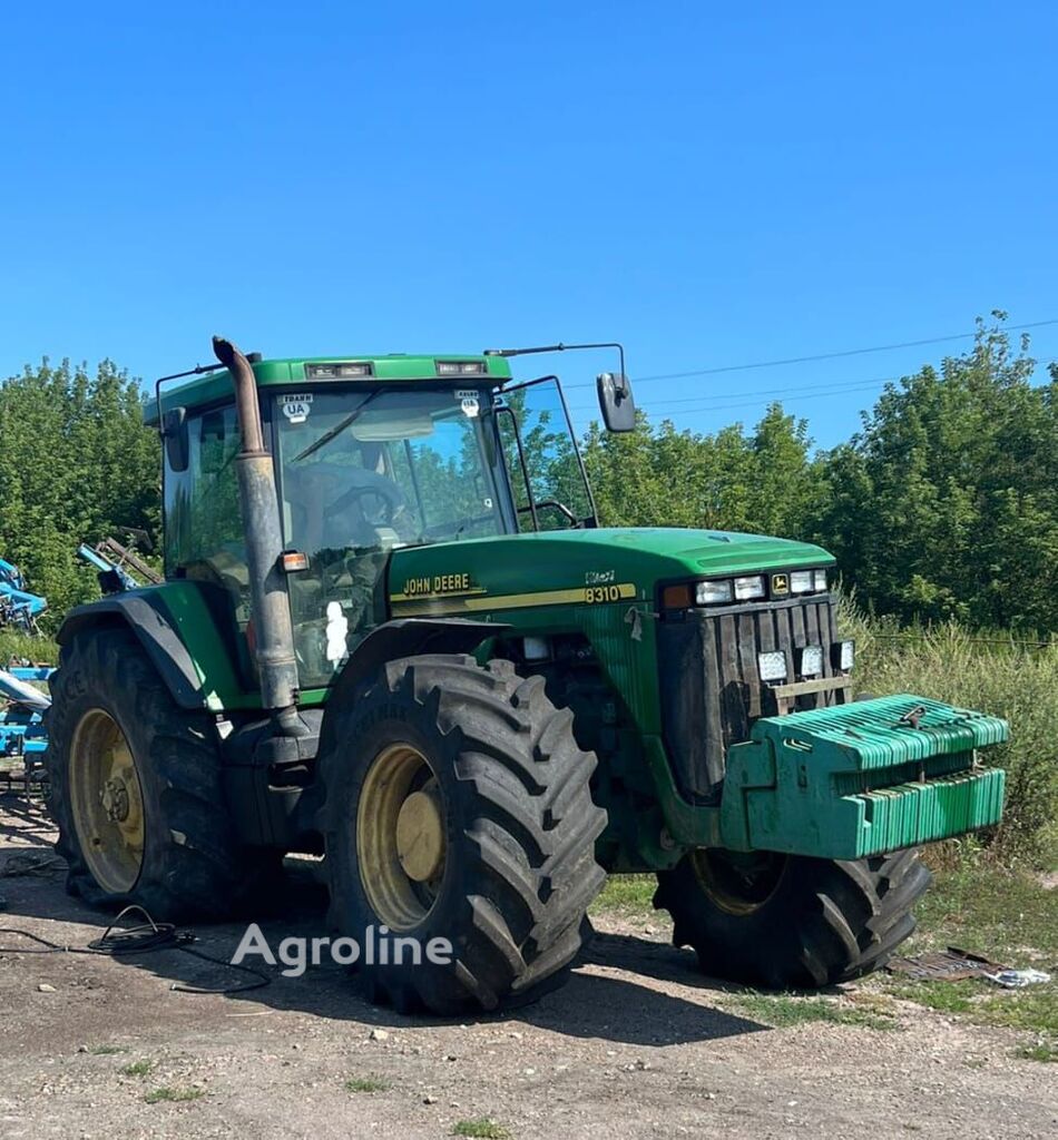 John Deere 8310 traktor točkaš