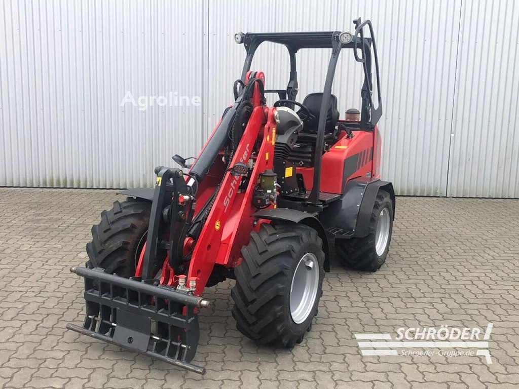 Schäffer 4670 traktor točkaš