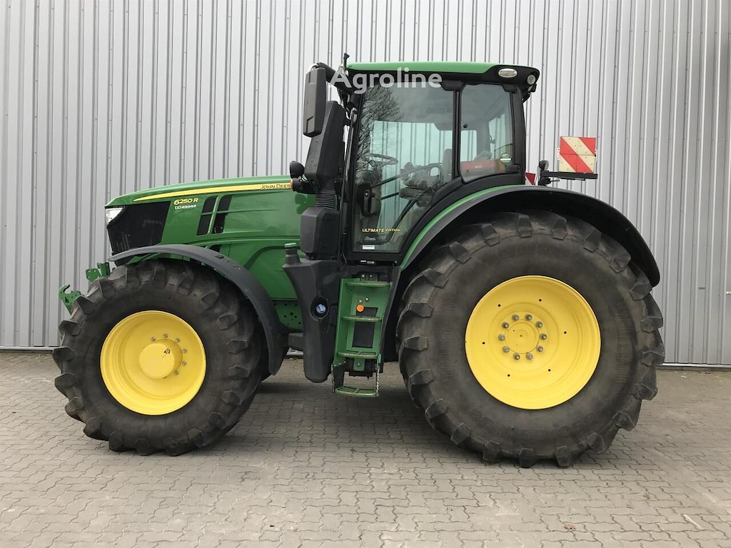 John Deere 6250R traktor točkaš