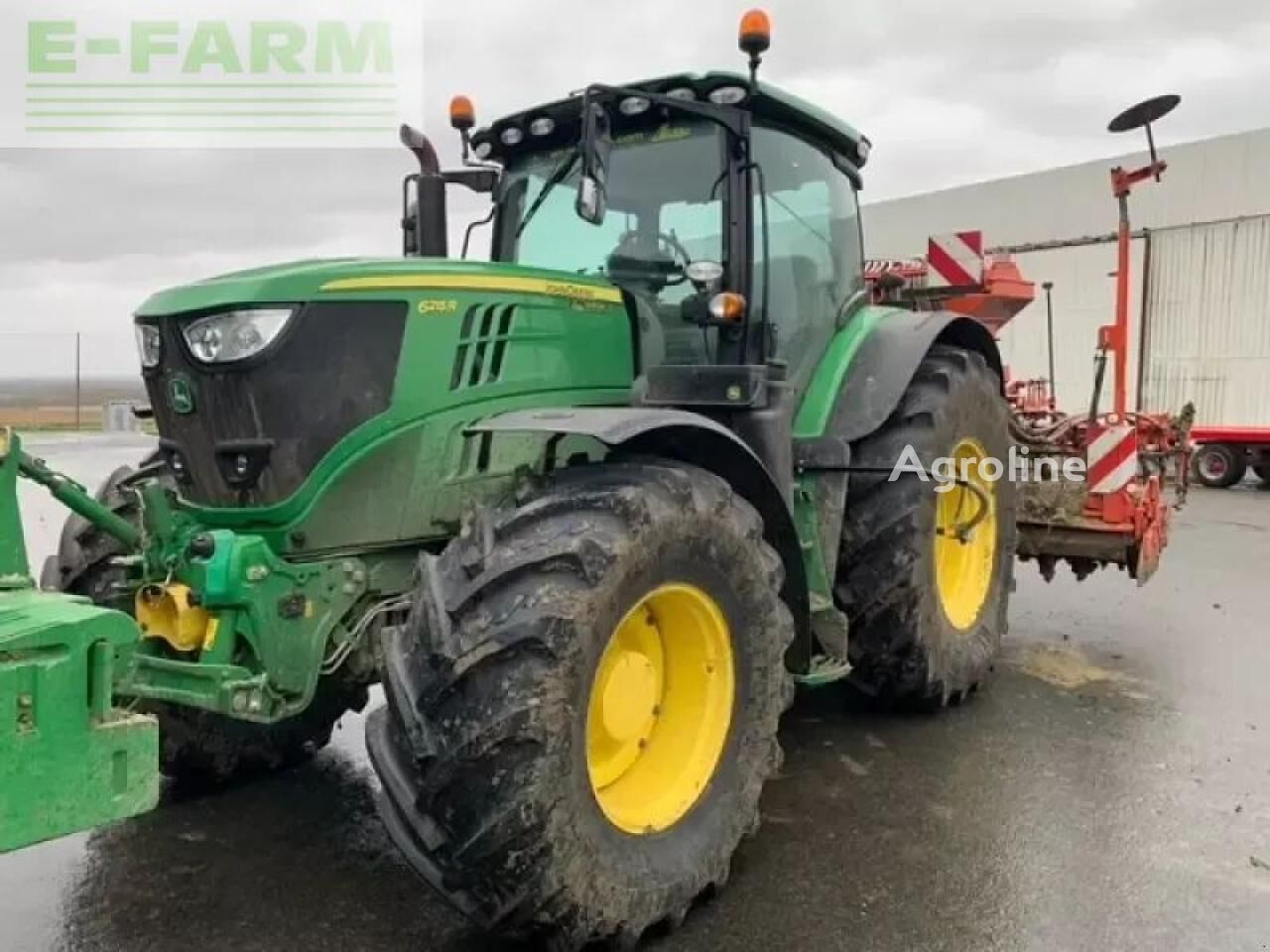 John Deere 6215r traktor točkaš