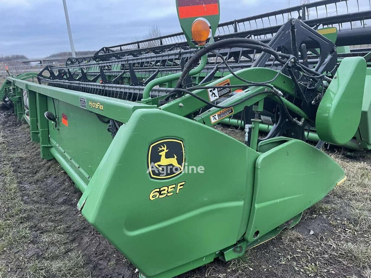 John Deere 635F Hydra-Flex adapter za žito