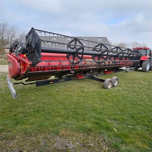 Prodaje se Case IH 30G adapter za žito na aukciji