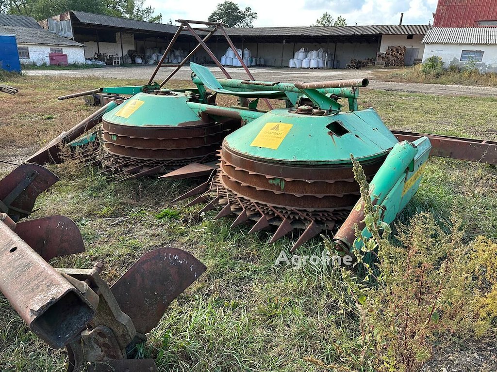 Gomselmash ZhR-4000 roto-žetelica