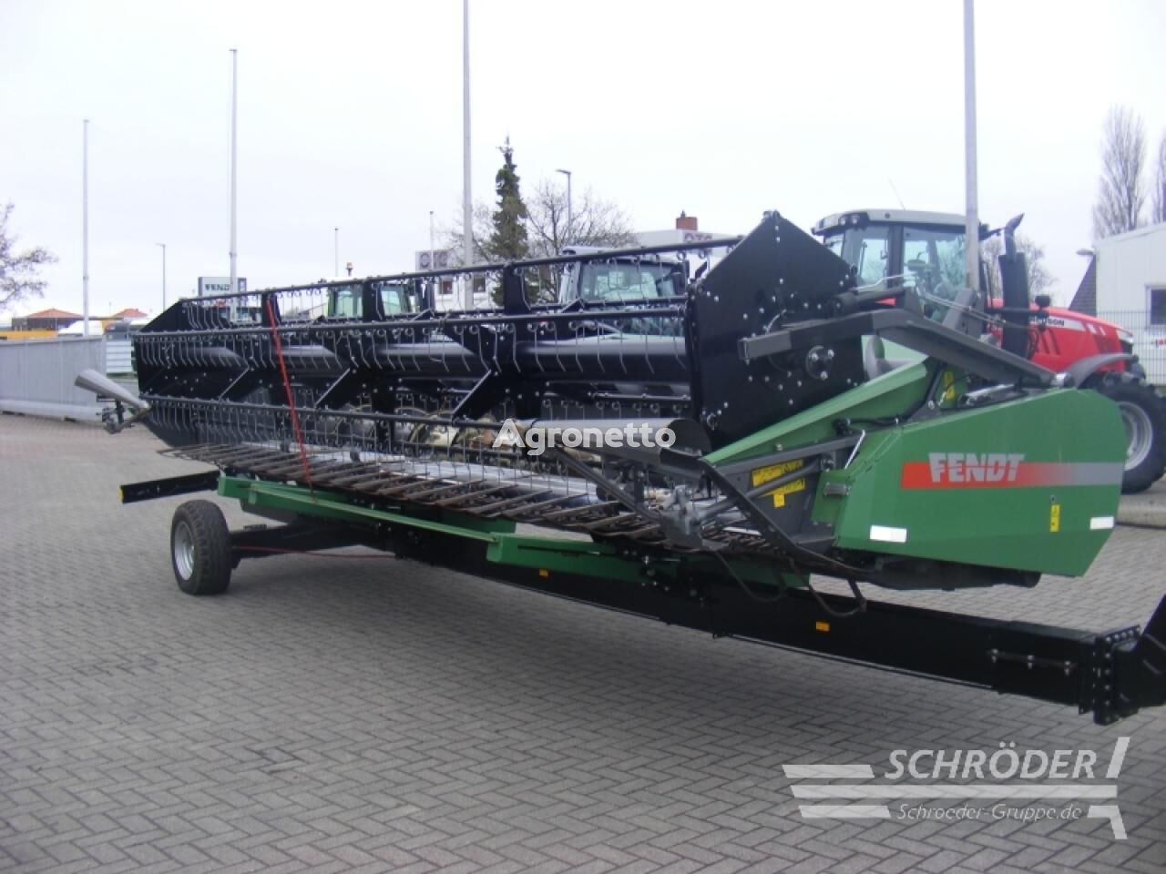 Fendt POWERFLOW 6,80M PF + WAGEN stol za uljanu repicu