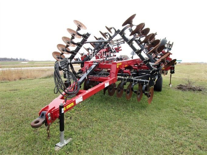 Case IH Ecolo Tiger 875 podrivač