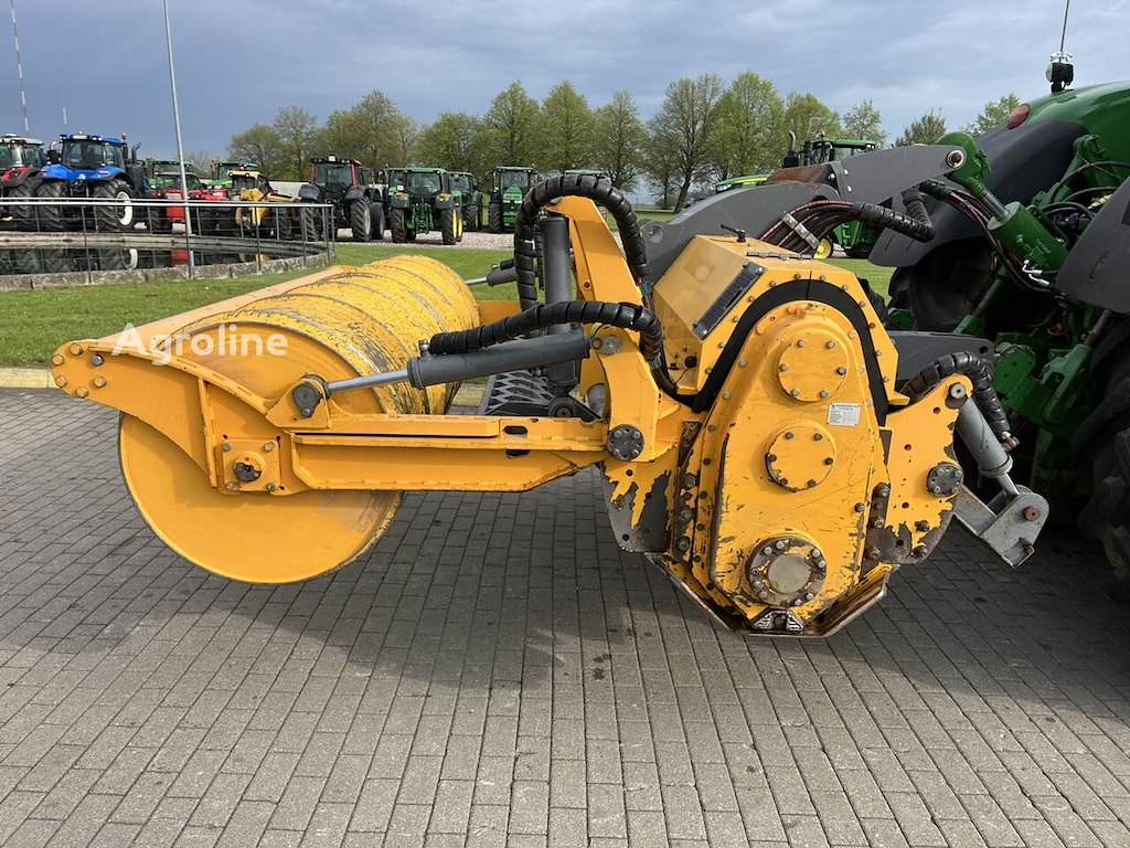 Soukone oy MJH-241DTG glatki valjak