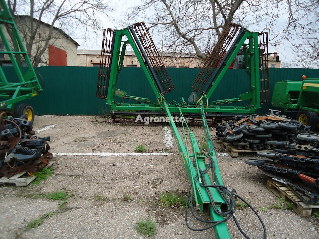John Deere 200 ostali poljoprivredni valjak