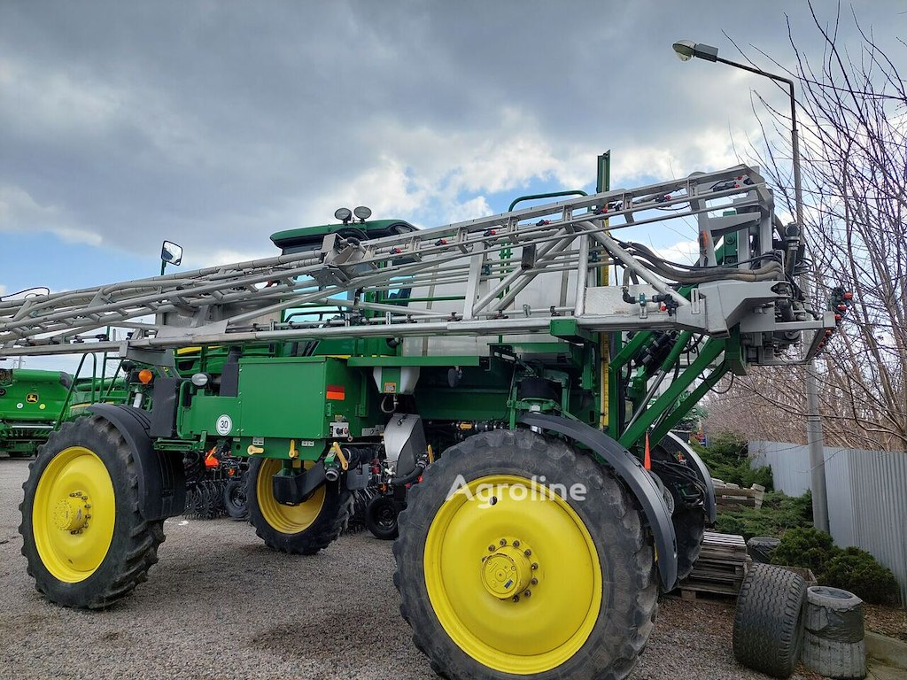 John Deere 4830 samohodna prskalica