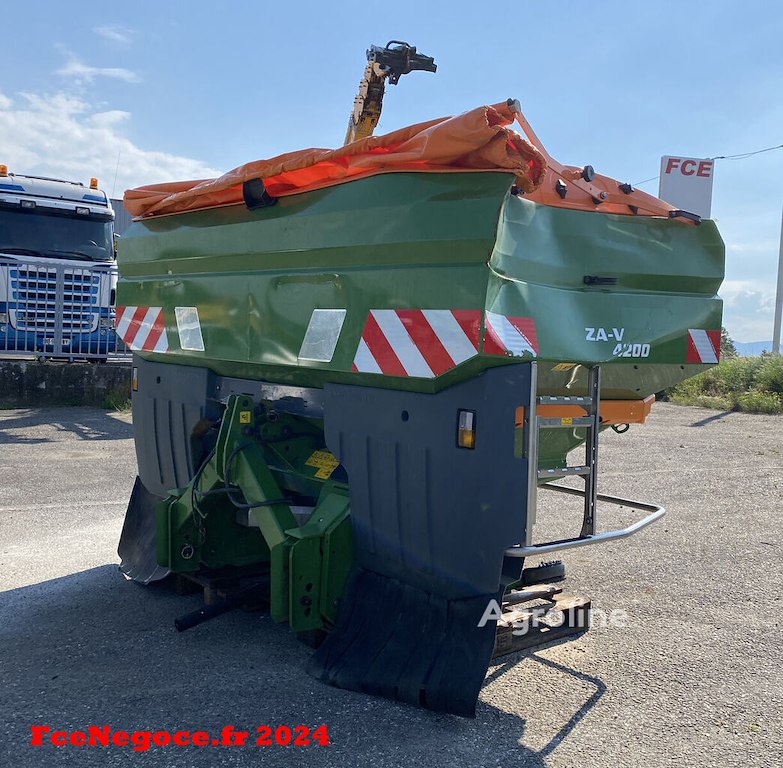 Amazone ZA-V 4200 ProfisTronic / IsoBus nošeni rasipač nakon udesa