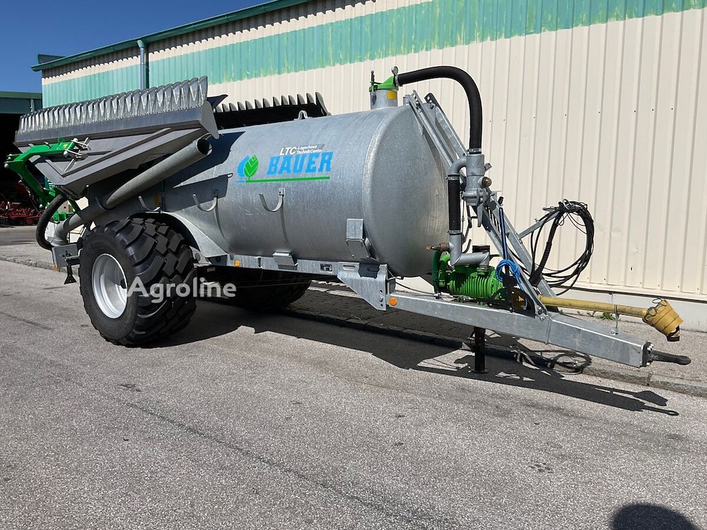 Novi Bauer V 81 mit Schleppfix SFA 9 rasipači veštačkog đubriva