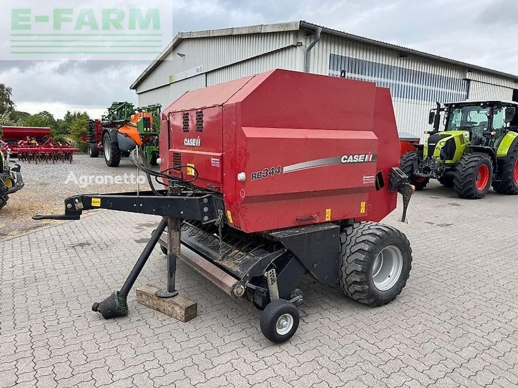 Case IH rb 344 balirka za četvrtaste bale