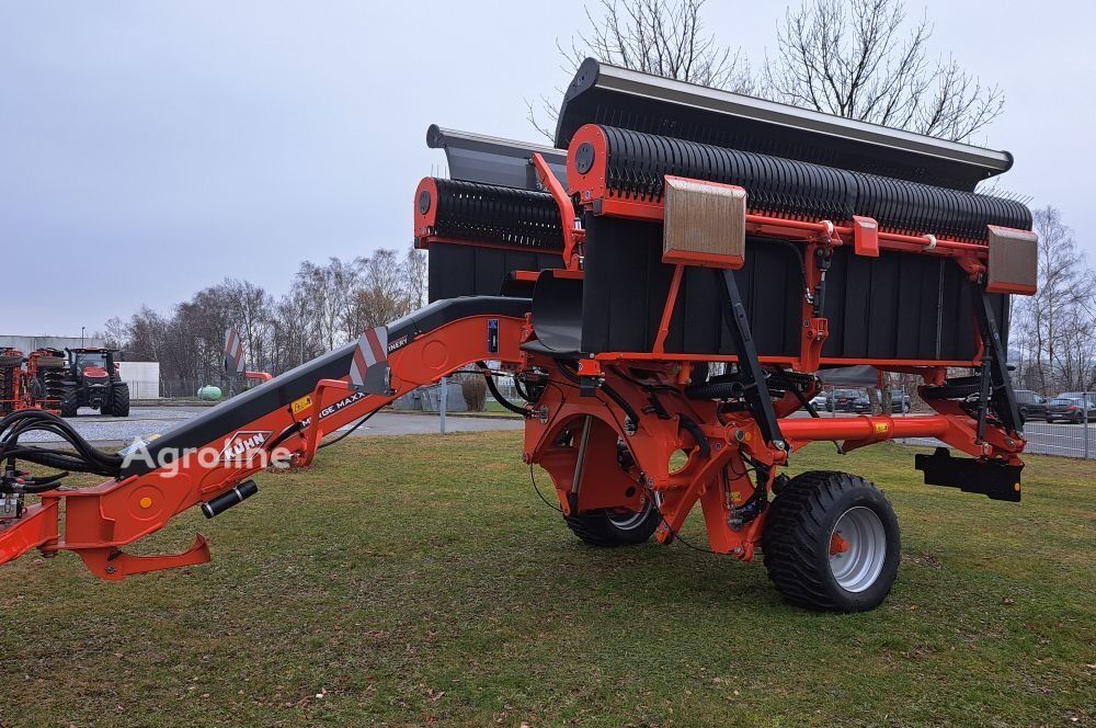 Kuhn Merge Maxx 1090 trakasti formirač otkosa
