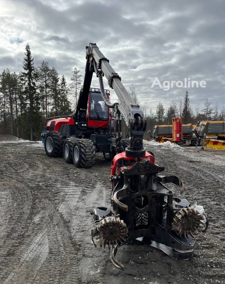 Komatsu 911.7 harvester