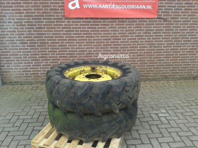Novi Pirelli 480/70 R 28 točak