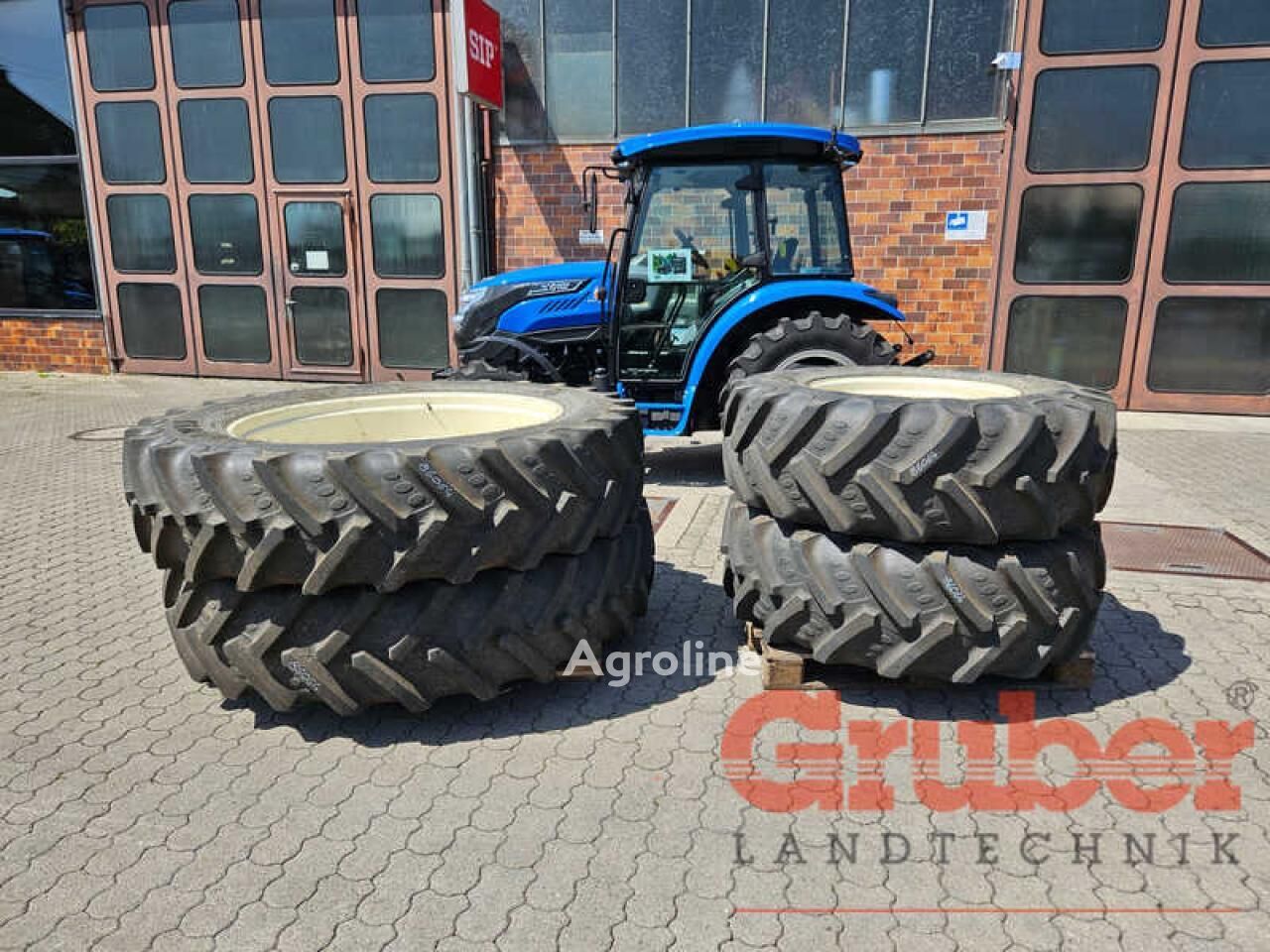 BKT Agrimaxx RT855 420/80R46 420/85R28 točak