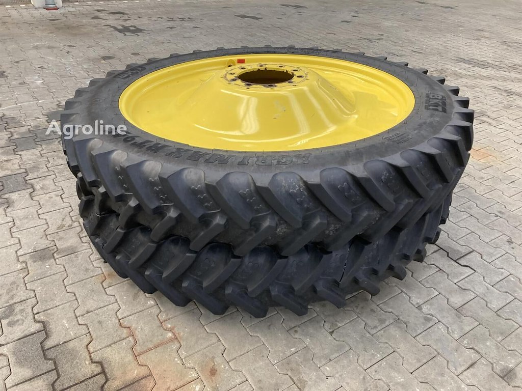 BKT 320/90R54 točak