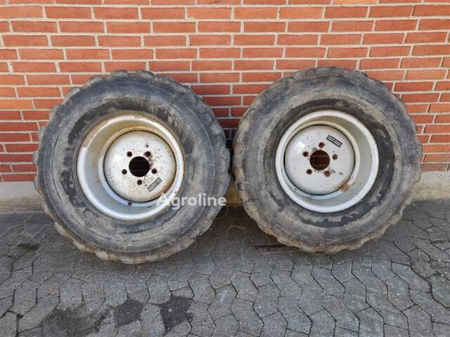 Dunlop 375/70 R 18 točak